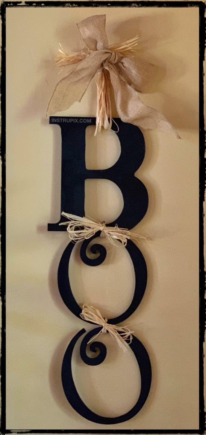 DIY BOO Sign (Easy Halloween Decor Idea)