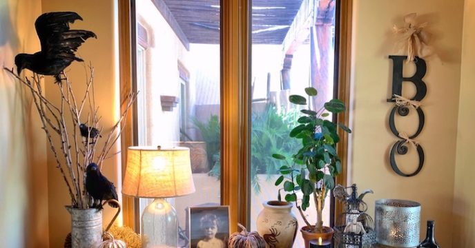 DIY BOO Sign (Easy Halloween Decor Idea)