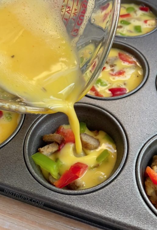 Mini Breakfast Omelets (Egg Muffins With A Tater Tot Crust)