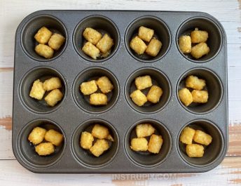 Mini Breakfast Omelets (Egg Muffins With A Tater Tot Crust)